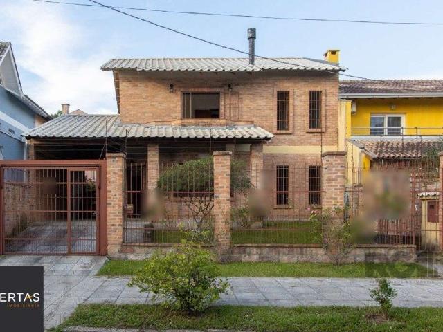 Casa / Sobrado para Venda em Porto Alegre/RS Ipanema 4 Quartos