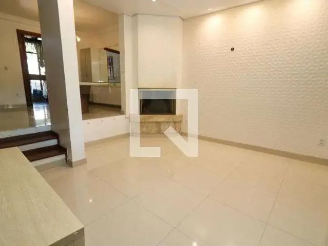 Casa / Sobrado para Venda em Porto Alegre/RS Ipanema 4 Quartos