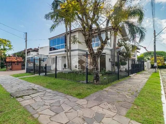 Casa / Sobrado para Venda em Porto Alegre/RS Ipanema 4 Quartos