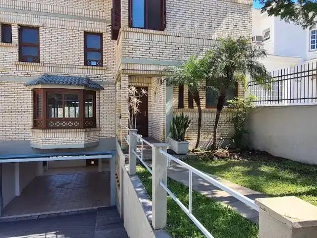 Casa / Sobrado para Venda em Porto Alegre/RS Ipanema 4 Quartos