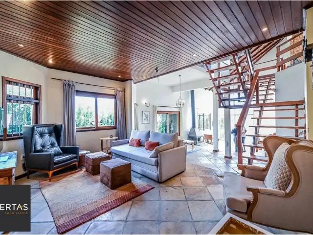 Casa / Sobrado para Venda em Porto Alegre/RS Ipanema 4 Quartos