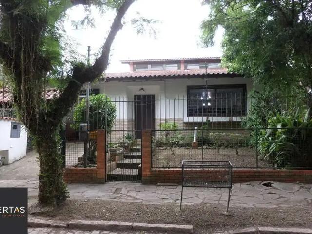 Casa / Sobrado para Venda em Porto Alegre/RS Ipanema 4 Quartos