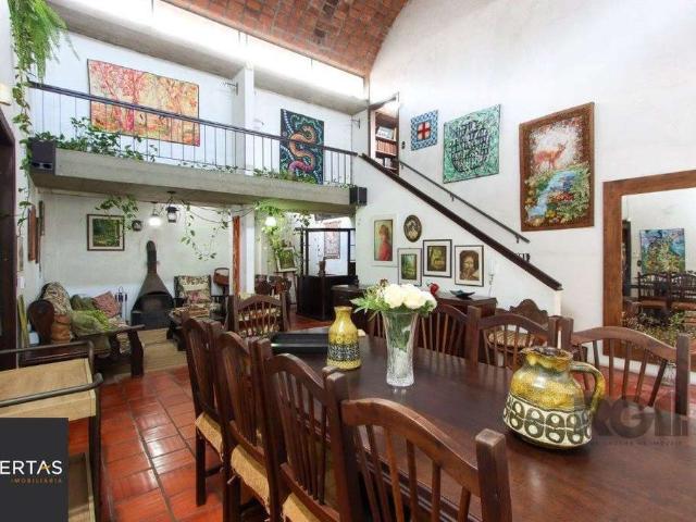 Casa / Sobrado para Venda em Porto Alegre/RS Ipanema 4 Quartos