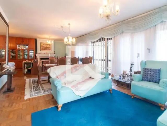 Casa / Sobrado para Venda em Porto Alegre/RS Ipanema 4 Quartos