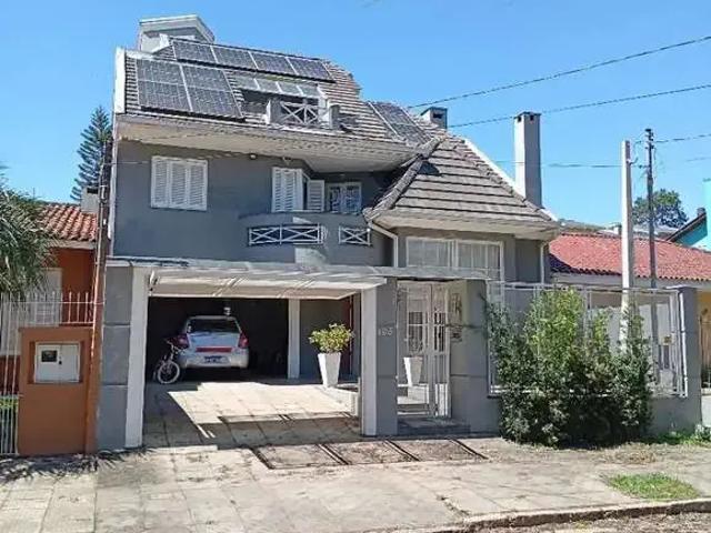 Casa / Sobrado para Venda em Porto Alegre/RS Ipanema 4 Quartos