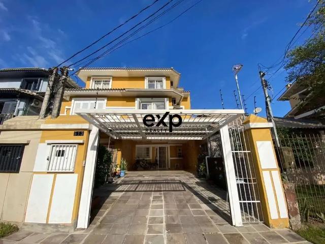 Casa / Sobrado para Venda em Porto Alegre/RS Ipanema 4 Quartos