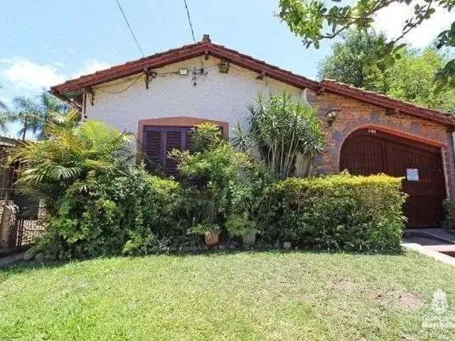 Casa / Sobrado para Venda em Porto Alegre/RS Ipanema 4 Quartos
