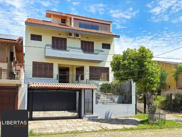 Casa / Sobrado para Venda em Porto Alegre/RS Ipanema 4 Quartos