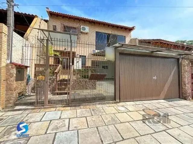 Casa / Sobrado para Venda em Porto Alegre/RS Ipanema 4 Quartos