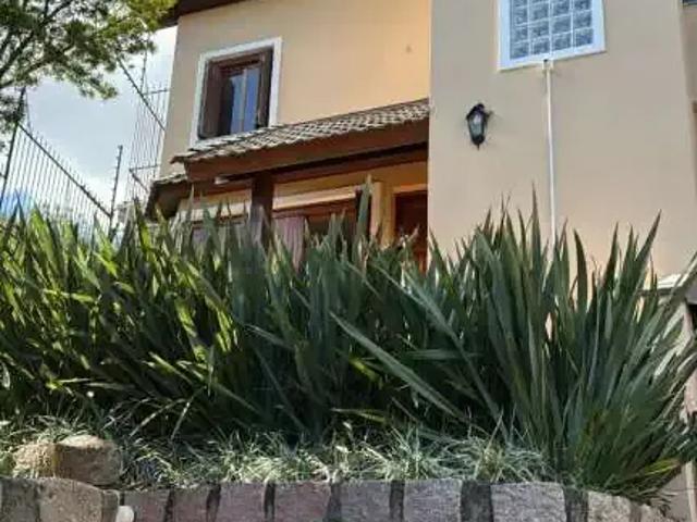 Casa / Sobrado para Venda em Porto Alegre/RS Ipanema 4 Quartos