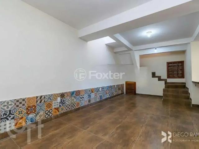 Casa / Sobrado para Venda em Porto Alegre/RS Ipanema 4 Quartos