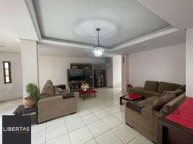 Casa / Sobrado para Venda em Porto Alegre/RS Ipanema 4 Quartos