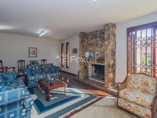 Casa / Sobrado para Venda em Porto Alegre/RS Ipanema 4 Quartos