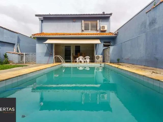 Casa / Sobrado para Venda em Porto Alegre/RS Ipanema 4 Quartos