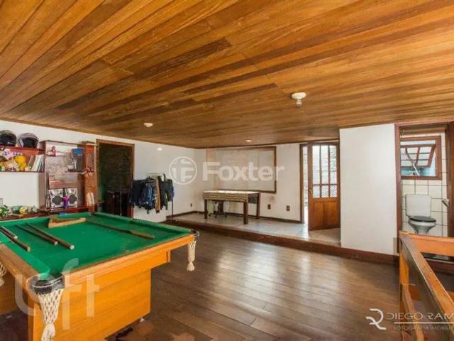 Casa / Sobrado para Venda em Porto Alegre/RS Ipanema 4 Quartos