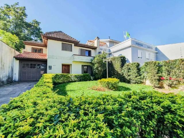 Casa / Sobrado para Venda em Porto Alegre/RS Ipanema 4 Quartos