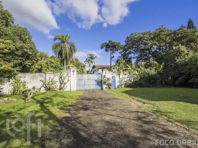 Casa / Sobrado para Venda em Porto Alegre/RS Ipanema 4 Quartos