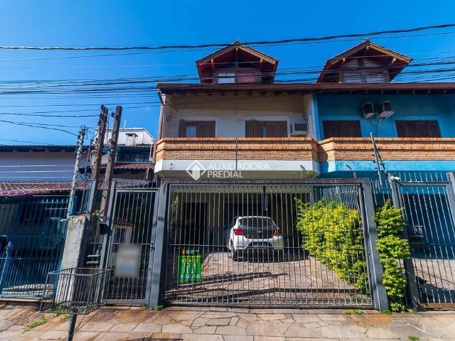 Casa / Sobrado para Venda em Porto Alegre/RS Ipanema 5 Quartos