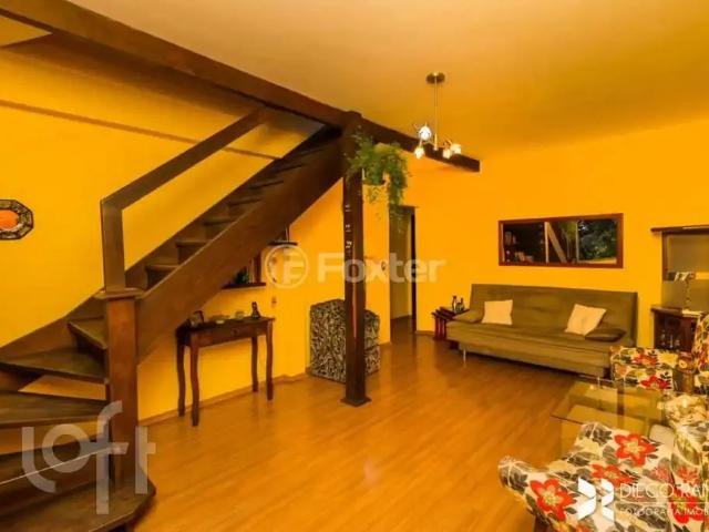 Casa / Sobrado para Venda em Porto Alegre/RS Ipanema 5 Quartos