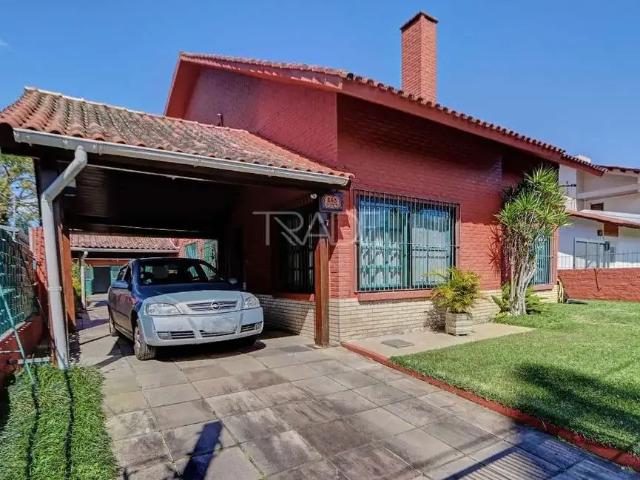 Casa / Sobrado para Venda em Porto Alegre/RS Ipanema 5 Quartos