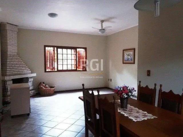Casa / Sobrado para Venda em Porto Alegre/RS Ipanema 5 Quartos