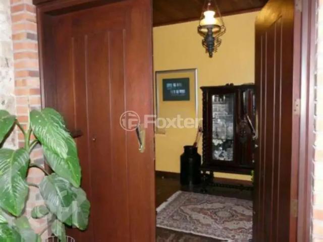 Casa / Sobrado para Venda em Porto Alegre/RS Ipanema 5 Quartos