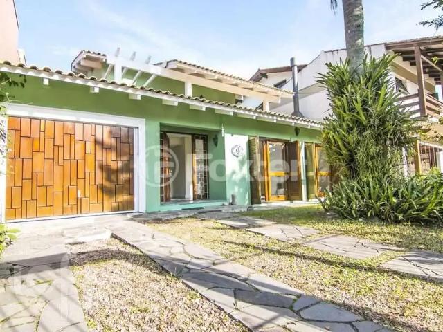Casa / Sobrado para Venda em Porto Alegre/RS Ipanema 6 Quartos
