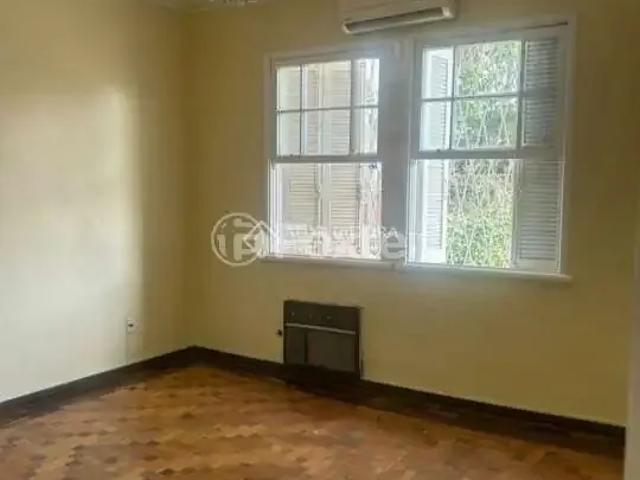 Casa / Sobrado para Venda em Porto Alegre/RS Jardim Botânico 3 Quartos
