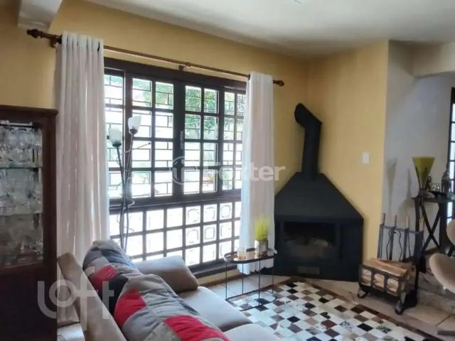 Casa / Sobrado para Venda em Porto Alegre/RS Jardim Botânico 3 Quartos