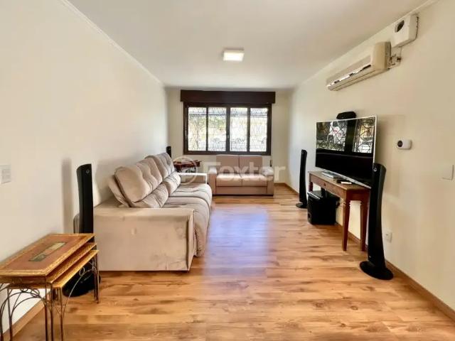 Casa / Sobrado para Venda em Porto Alegre/RS Jardim Europa 2 Quartos