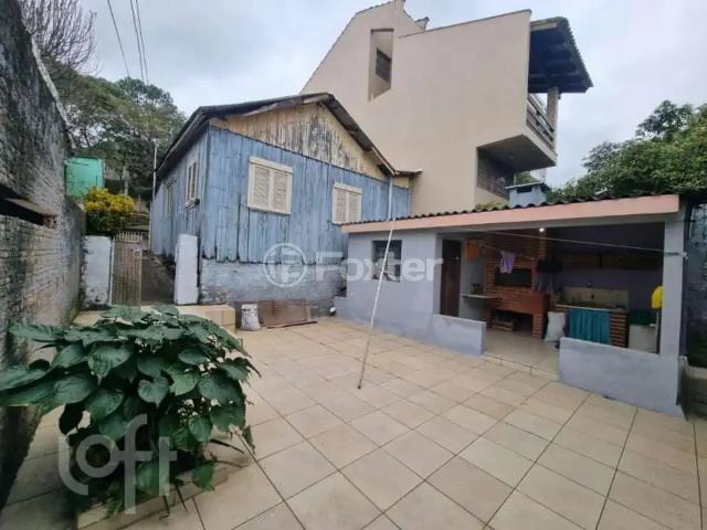 Casa / Sobrado para Venda em Porto Alegre/RS Jardim Floresta 3 Quartos