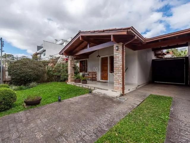 Casa / Sobrado para Venda em Porto Alegre/RS Jardim Isabel 2 Quartos