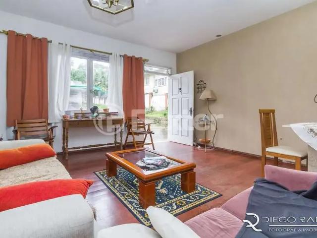 Casa / Sobrado para Venda em Porto Alegre/RS Jardim Isabel 3 Quartos
