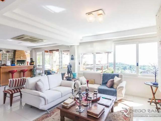 Casa / Sobrado para Venda em Porto Alegre/RS Jardim Isabel 3 Quartos