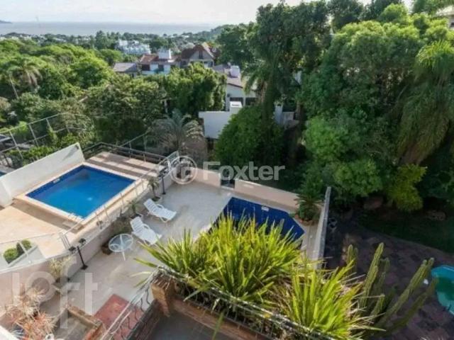 Casa / Sobrado para Venda em Porto Alegre/RS Jardim Isabel 4 Quartos