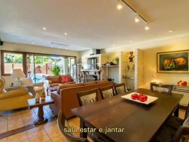 Casa / Sobrado para Venda em Porto Alegre/RS Jardim Isabel 4 Quartos