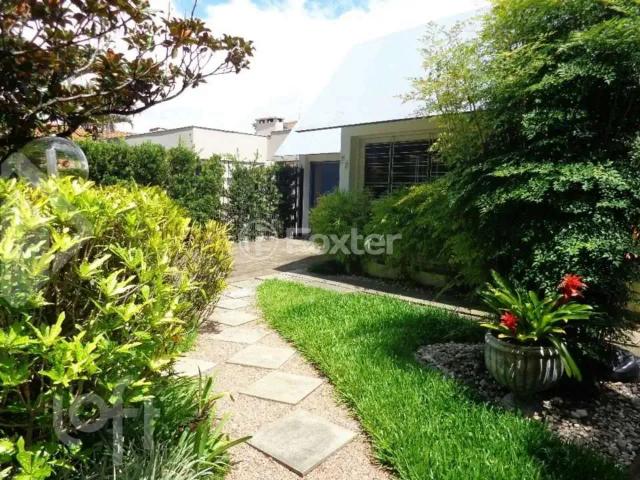 Casa / Sobrado para Venda em Porto Alegre/RS Jardim Isabel 4 Quartos