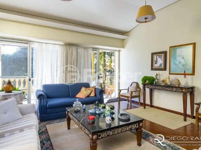 Casa / Sobrado para Venda em Porto Alegre/RS Jardim Isabel 4 Quartos
