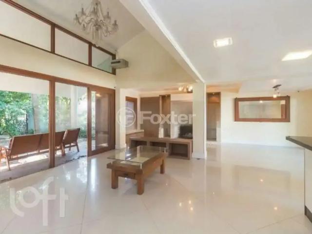 Casa / Sobrado para Venda em Porto Alegre/RS Jardim Isabel 4 Quartos