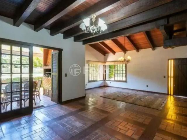 Casa / Sobrado para Venda em Porto Alegre/RS Jardim Isabel 4 Quartos