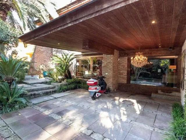Casa / Sobrado para Venda em Porto Alegre/RS Jardim Isabel 4 Quartos
