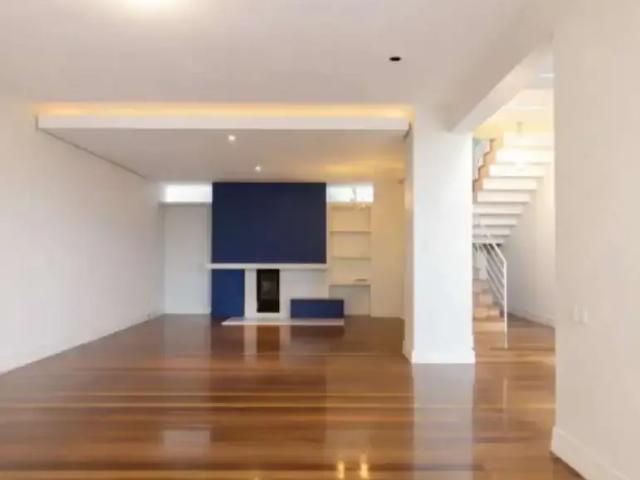 Casa / Sobrado para Venda em Porto Alegre/RS Jardim Isabel 4 Quartos