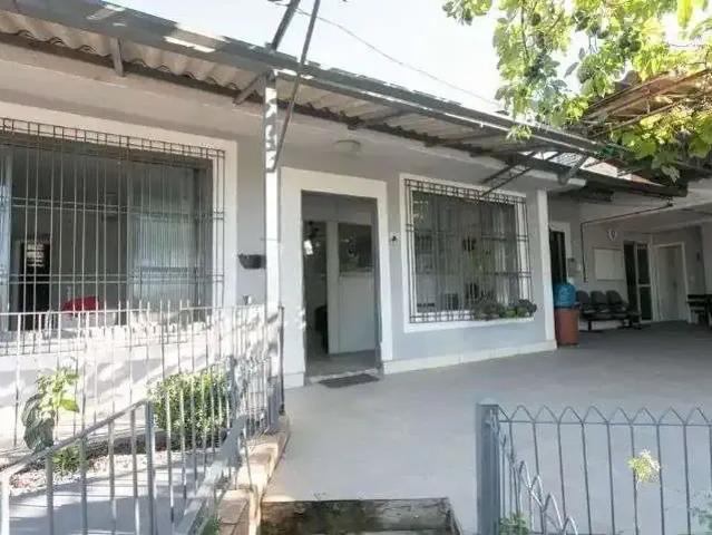 Casa / Sobrado para Venda em Porto Alegre/RS Jardim Itu Sabará 4 Quartos