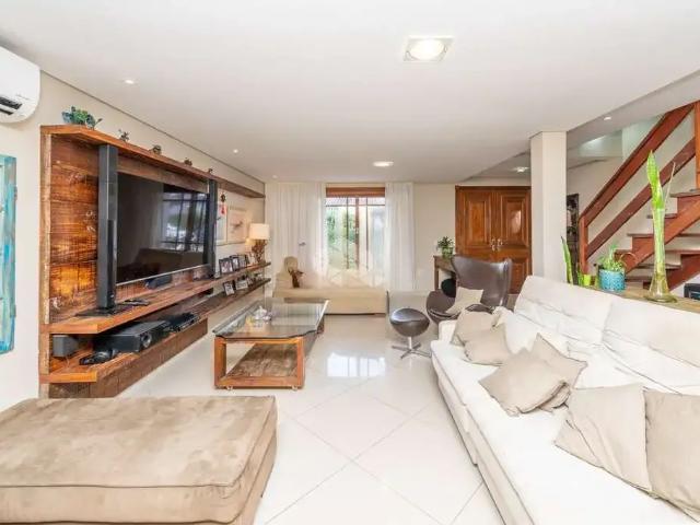 Casa / Sobrado para Venda em Porto Alegre/RS Jardim Sabará 4 Quartos