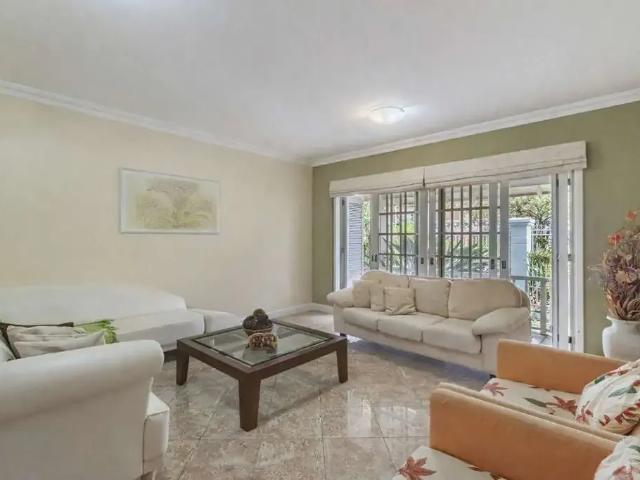 Casa / Sobrado para Venda em Porto Alegre/RS Jardim Itu Sabará 4 Quartos