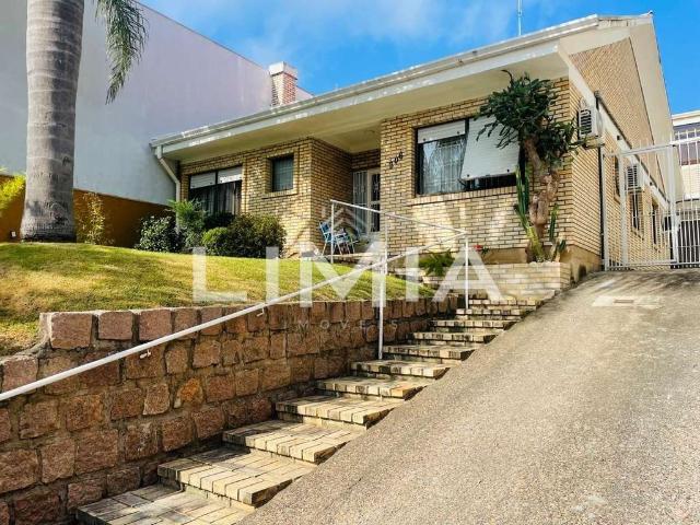 Casa / Sobrado para Venda em Porto Alegre/RS Jardim Itu Sabará 4 Quartos