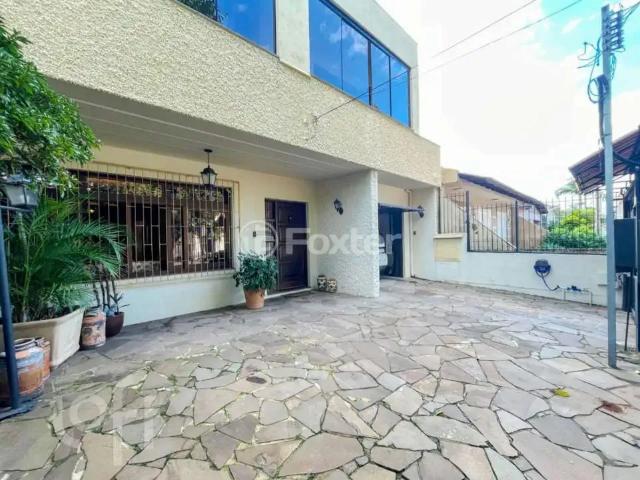Casa / Sobrado para Venda em Porto Alegre/RS Jardim Itu Sabará 5 Quartos