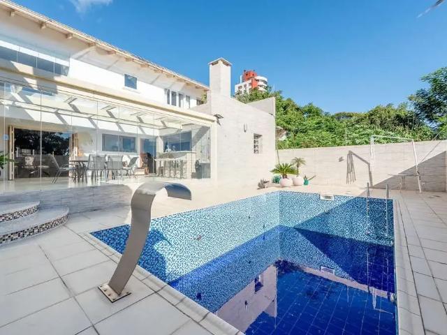 Casa / Sobrado para Venda em Porto Alegre/RS Jardim Planalto 4 Quartos