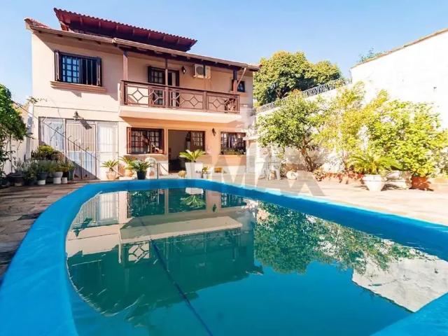 Casa / Sobrado para Venda em Porto Alegre/RS Jardim Itu Sabará 5 Quartos