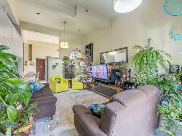 Casa / Sobrado para Venda em Porto Alegre/RS Jardim Sabará 6 Quartos